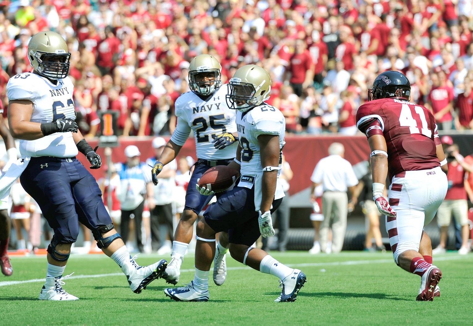 Rich Barnes’ photo Gallery: Navy vs. Temple – Temple Football Forever